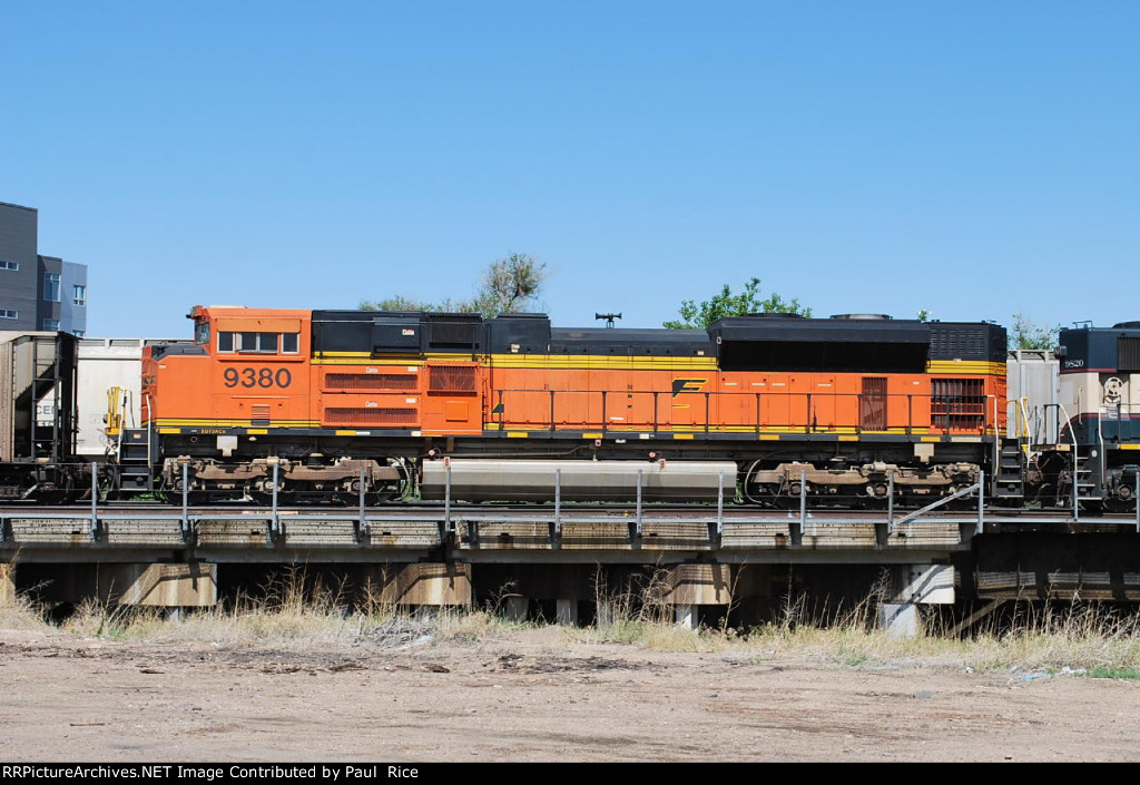 BNSF 9380